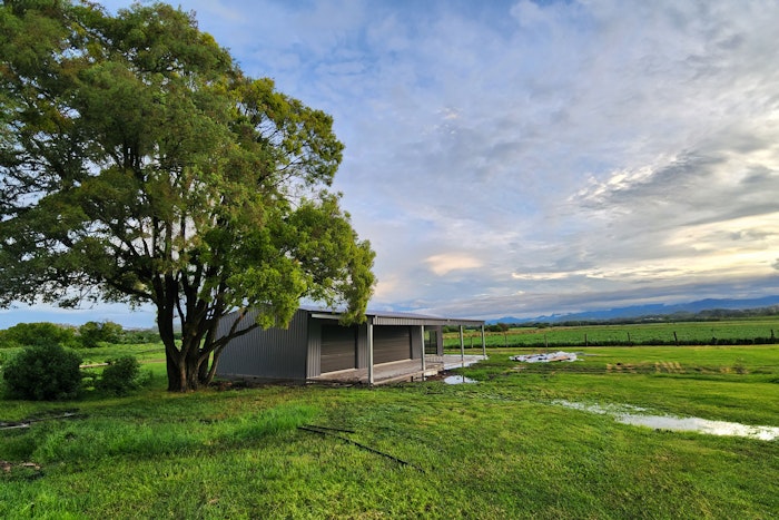 American Colorbond Barn in Deep Ocean