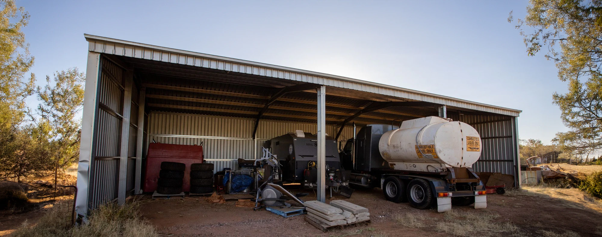 Open Bay Farm Storage