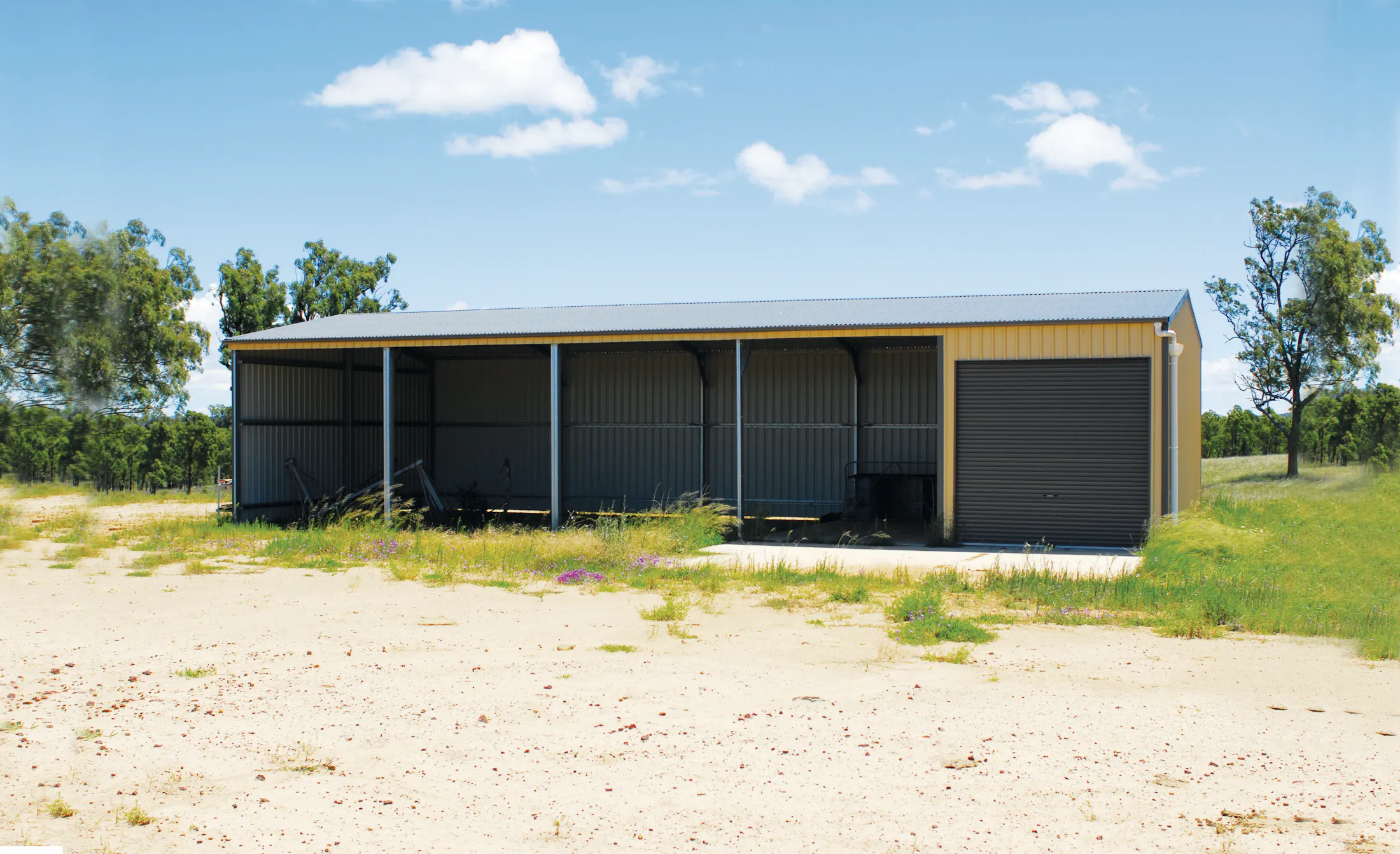 Lock It Up 2 | 5 Bay Garage With Secure Storage